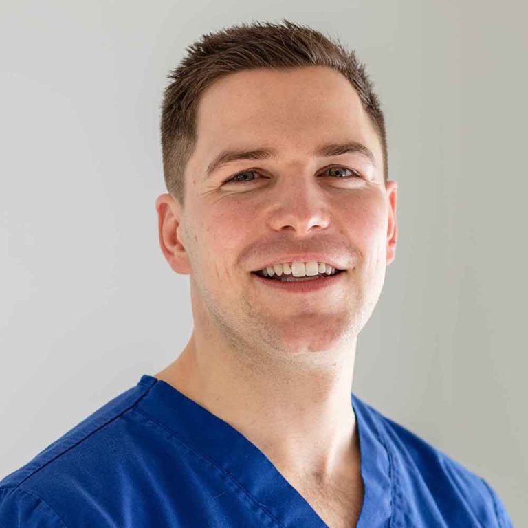 Meet the amazing veterinary team at Mount Vets | Mount Vets