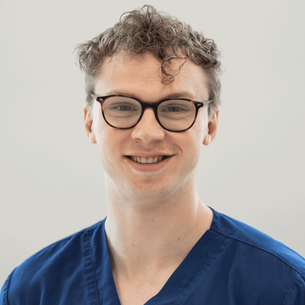 Meet the amazing veterinary team at Mount Vets | Mount Vets